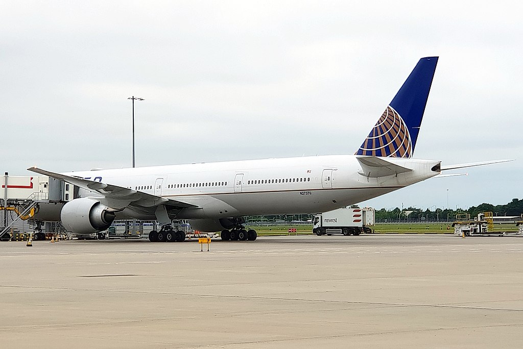 United Airlines Fleet Boeing 777-300ER Details and Pictures