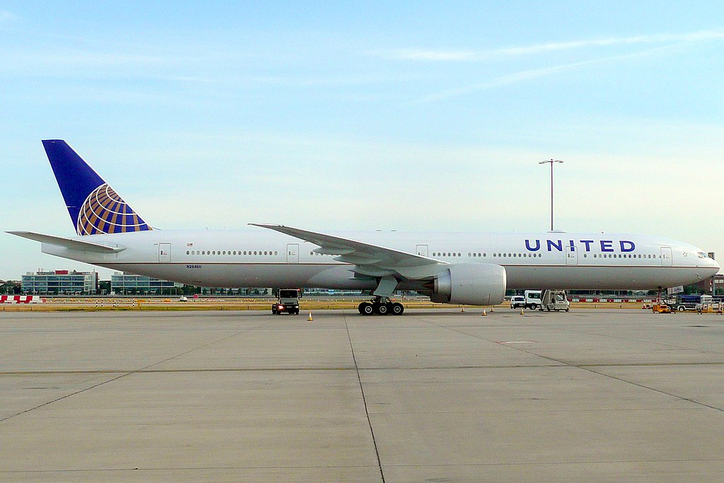 United Airlines Fleet Boeing 777-300ER Details and Pictures