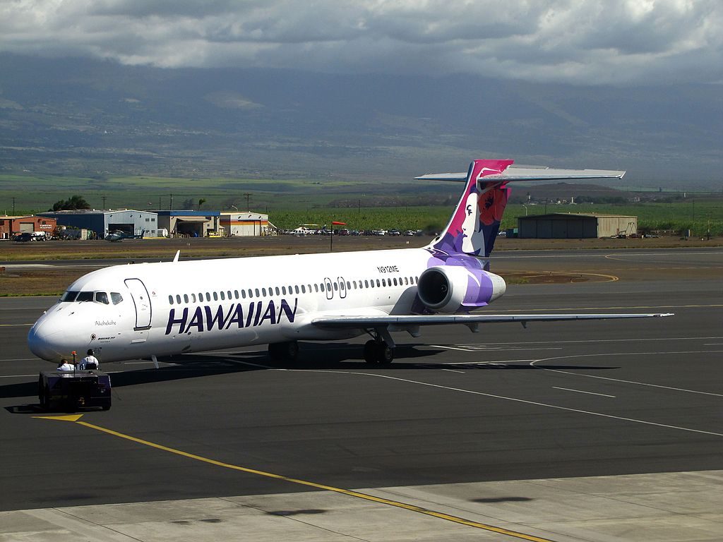 Hawaiian Airlines Fleet Boeing 717-200 Details and Pictures ...