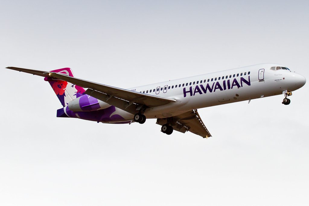Hawaiian Airlines Fleet Boeing 717-200 Details and Pictures ...
