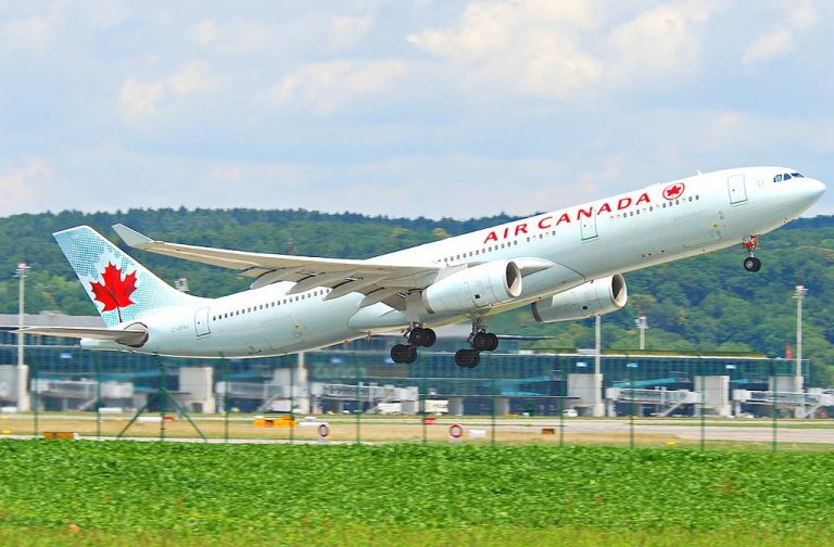 Airbus A330 300 Air Canada