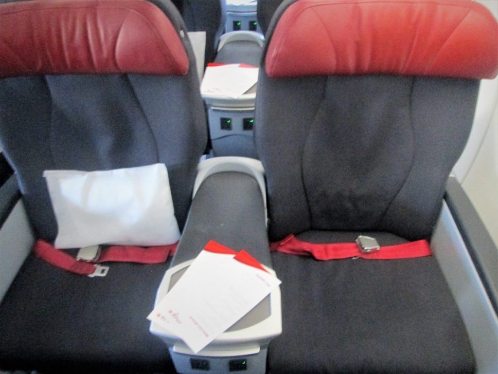 Air Canada Rouge Fleet Airbus A321-200 Details and Pictures