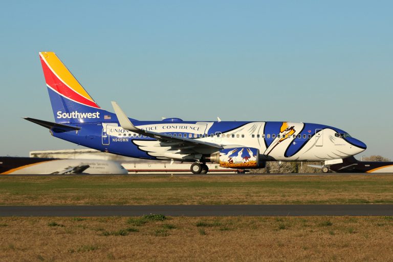 Southwest Airlines Fleet Boeing 737-700 Details and Pictures