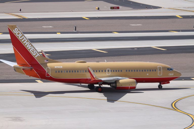 Southwest Airlines Fleet Boeing 737-700 Details and Pictures