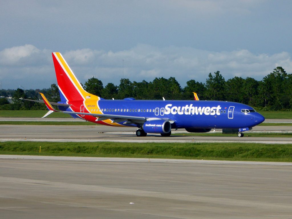 Southwest Airlines Fleet Boeing 737-800 Details and Pictures ...