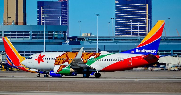 Southwest Airlines Fleet Boeing 737-700 Details and Pictures