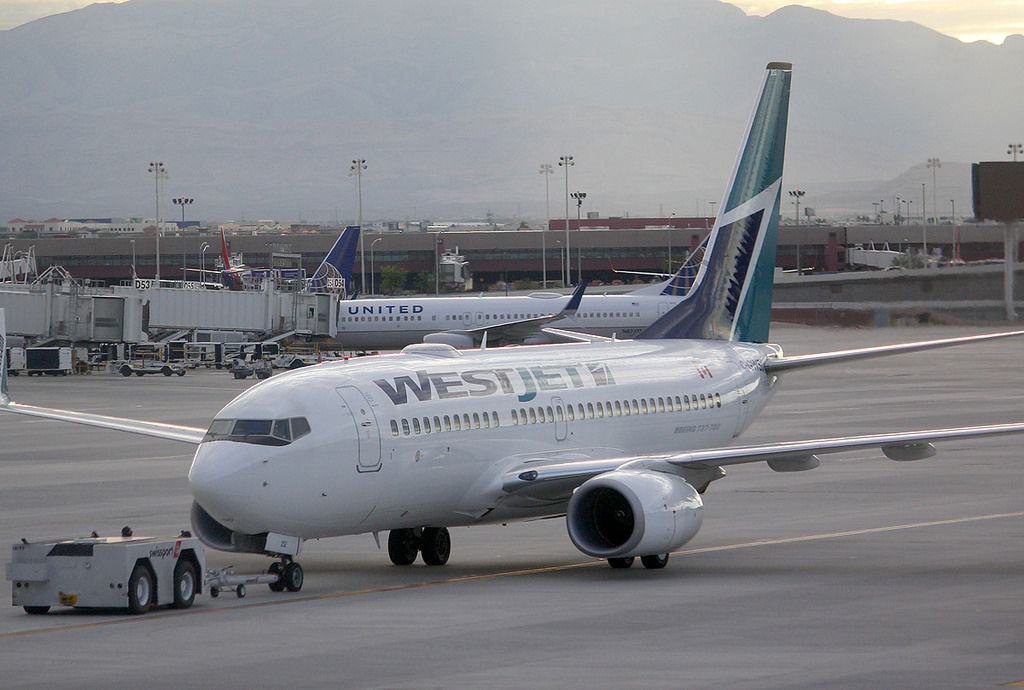 WestJet Fleet Boeing 737-700 Details and Pictures