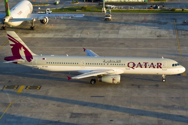 Qatar Airways Fleet Airbus A321-200 Details and Pictures