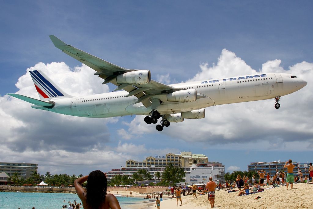 Air France Fleet Airbus A340-300 Details and Pictures
