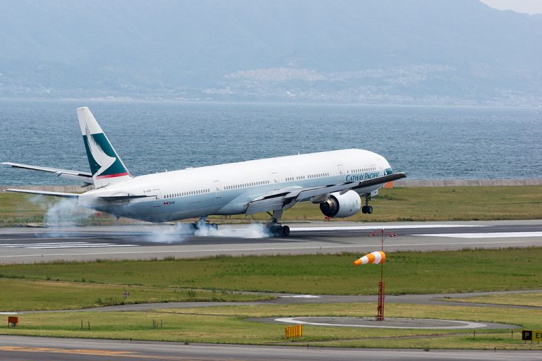 Cathay Pacific Fleet Boeing 777-300/ER Details and Pictures
