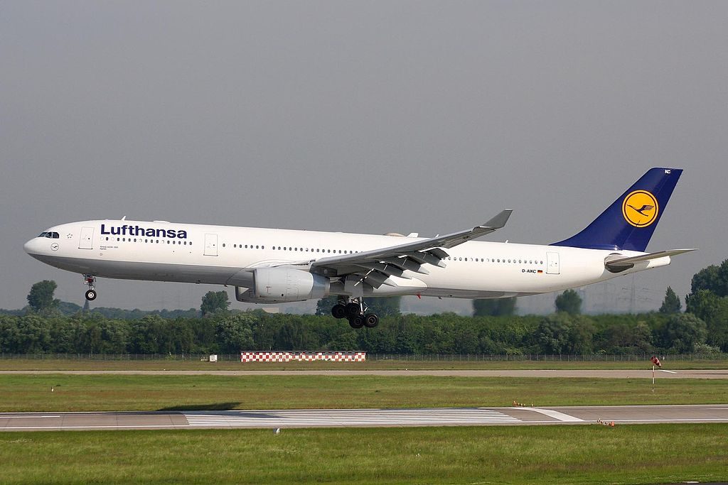 Lufthansa Fleet Airbus A330-300 Details and Pictures