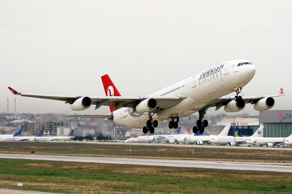 Turkish Airlines Fleet Airbus A340-300 Details and Pictures
