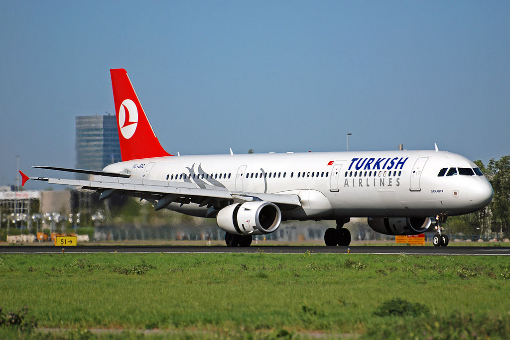 Turkish Airlines Fleet Airbus A321-200 Details and Pictures