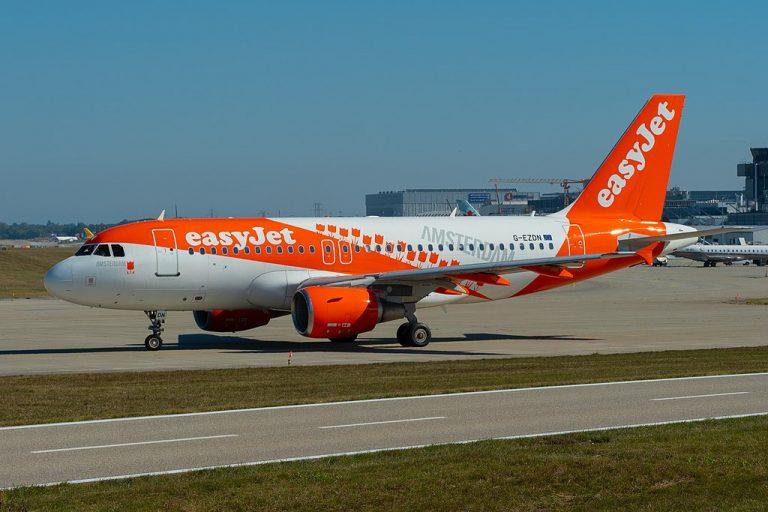 easyJet Fleet Airbus A319-100 Details and Pictures