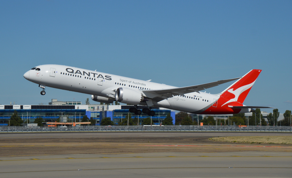 Qantas Fleet Boeing 787-9 Dreamliner Details and Pictures