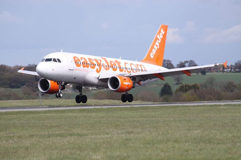 easyJet Fleet Airbus A319-100 Details and Pictures