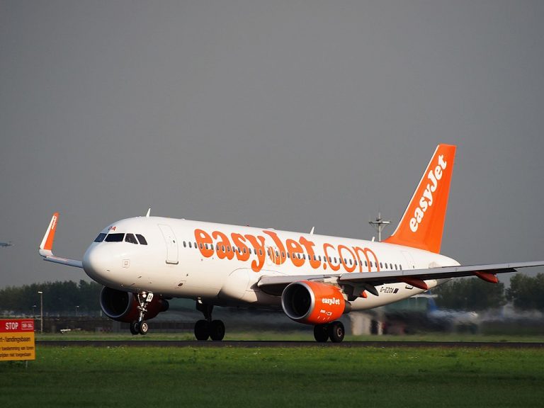 easyJet Fleet Airbus A320-200 Details and Pictures