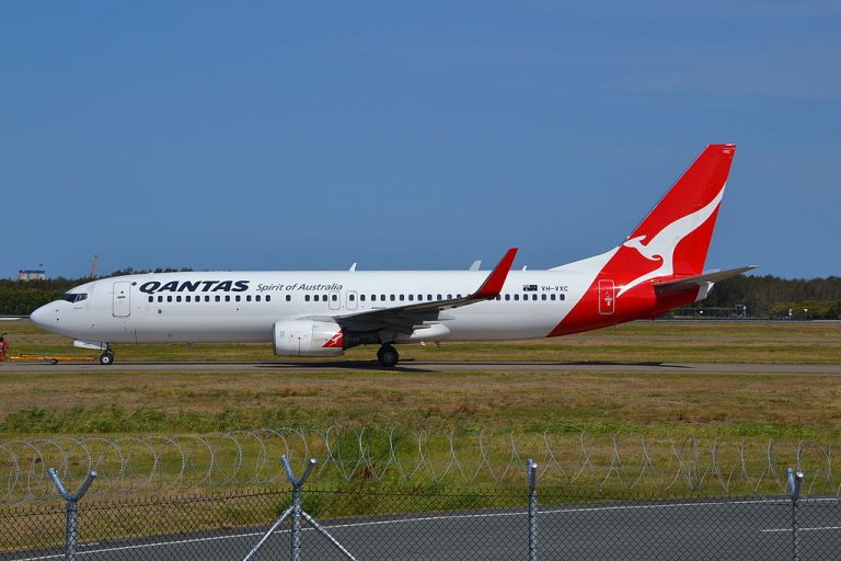 Qantas Fleet Boeing 737-800 Details and Pictures