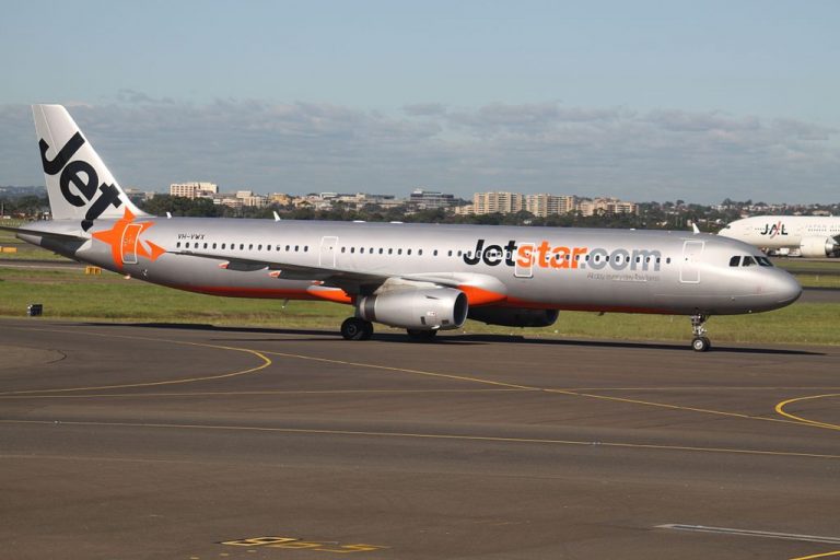 Jetstar Fleet Airbus A321-200 Details and Pictures