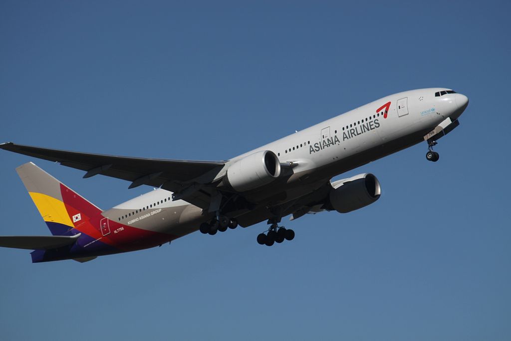 Asiana Airlines Fleet Boeing 777-200ER Details and Pictures