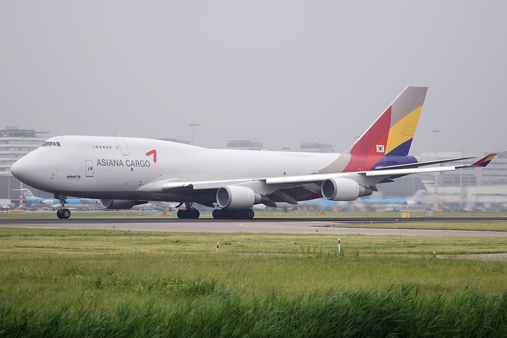 Asiana Airlines Fleet Boeing 747-400 Details and Pictures