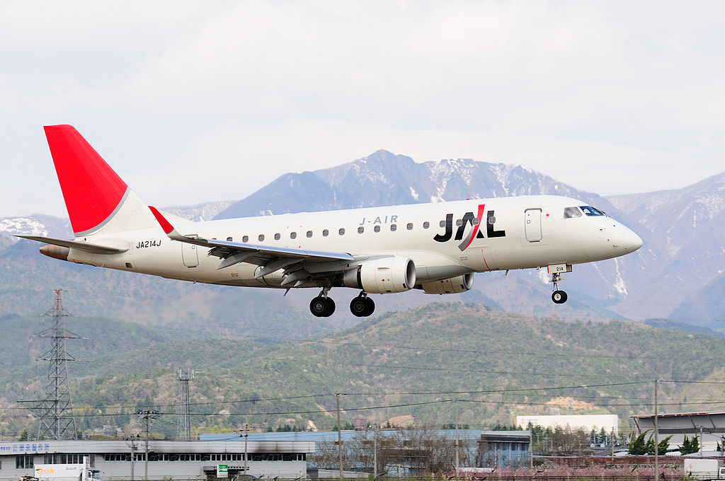 Japan Airlines Fleet Embraer 170 Details and Pictures