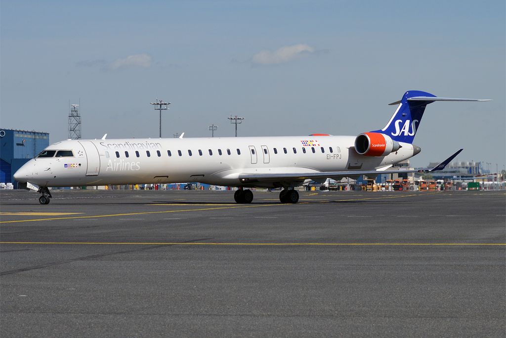SAS Fleet Bombardier CRJ-900 Details and Pictures