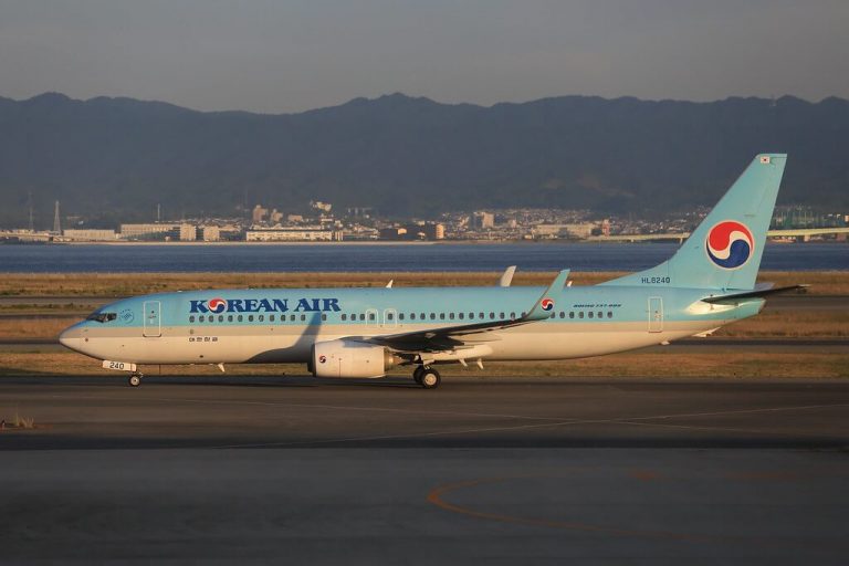Korean Air Fleet Boeing 737-800 Details and Pictures