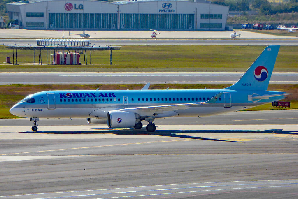 Korean Air Fleet Airbus A220-300 Details and Pictures