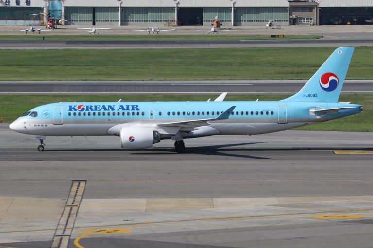Korean Air Fleet Airbus A220-300 Details and Pictures