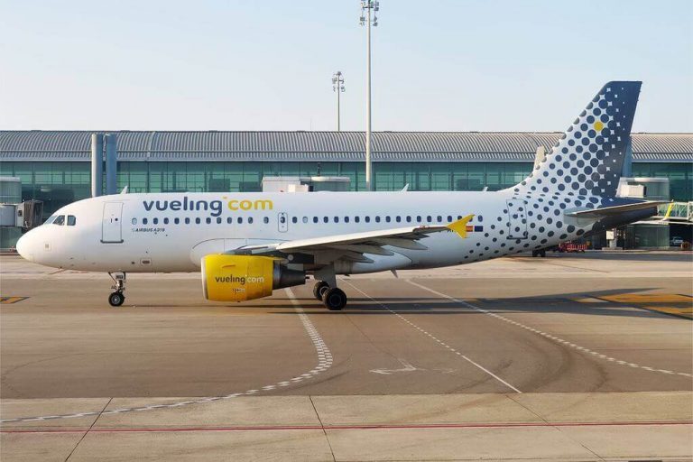 Vueling Airlines Fleet Airbus A319-100 Details and Pictures