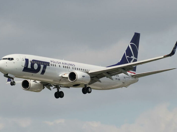 LOT Polish Airlines Fleet Boeing 737-800 Details and Pictures ...