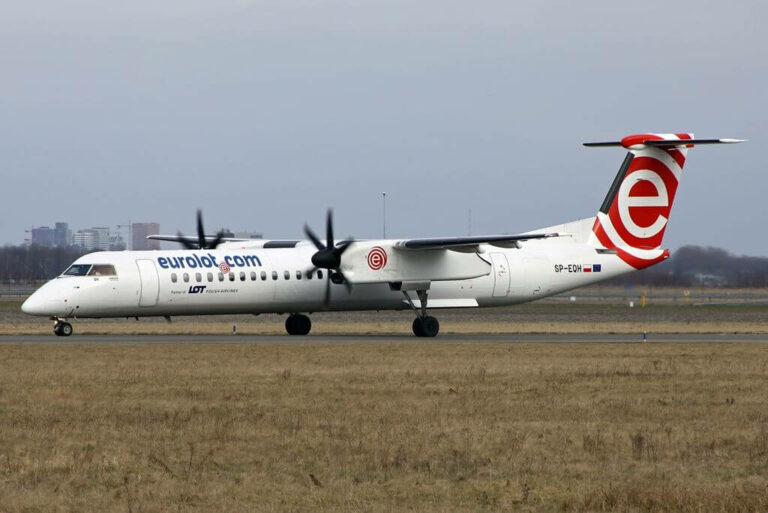 LOT Polish Airlines Fleet Bombardier Dash 8 Q400 Details and Pictures