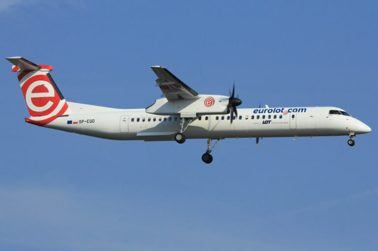 LOT Polish Airlines Fleet Bombardier Dash 8 Q400 Details and Pictures