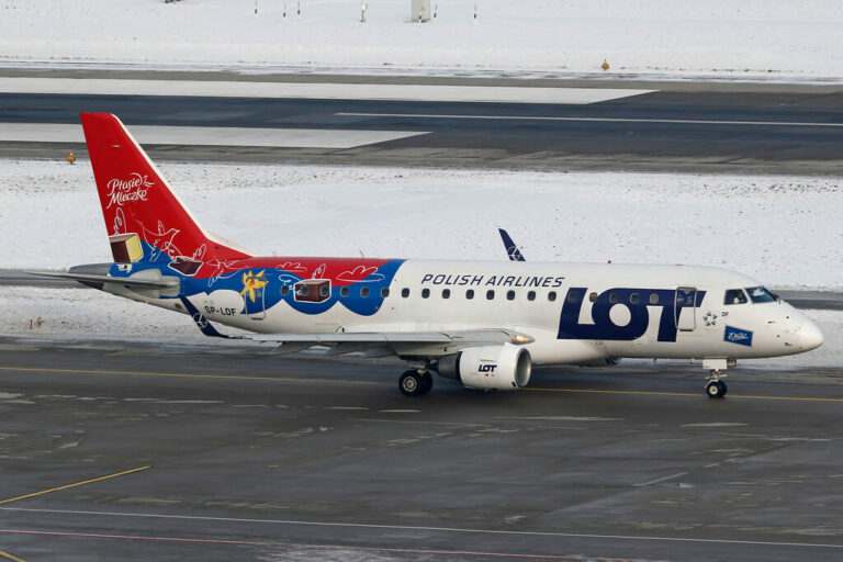 LOT Polish Airlines Fleet Embraer ERJ-170/175 Details and Pictures