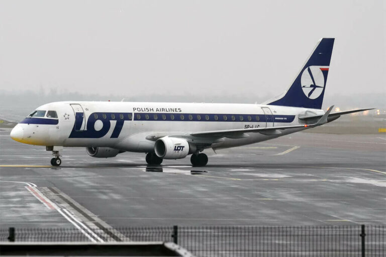 LOT Polish Airlines Fleet Embraer ERJ-170/175 Details and Pictures