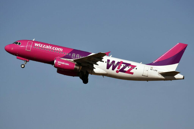 Wizz Air Fleet Airbus A320-200 Details and Pictures