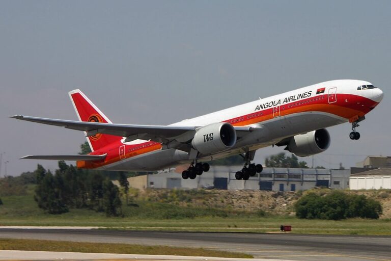 TAAG Angola Airlines Fleet Boeing 777-200ER Details and Pictures