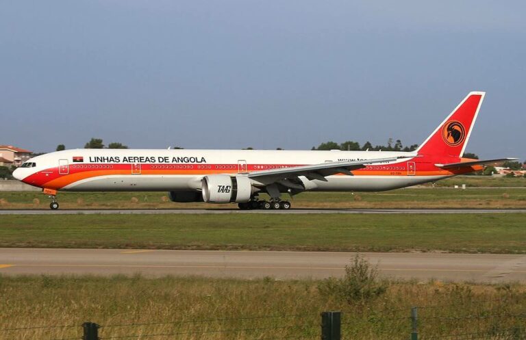TAAG Angola Airlines Fleet Boeing 777-300ER Details and Pictures