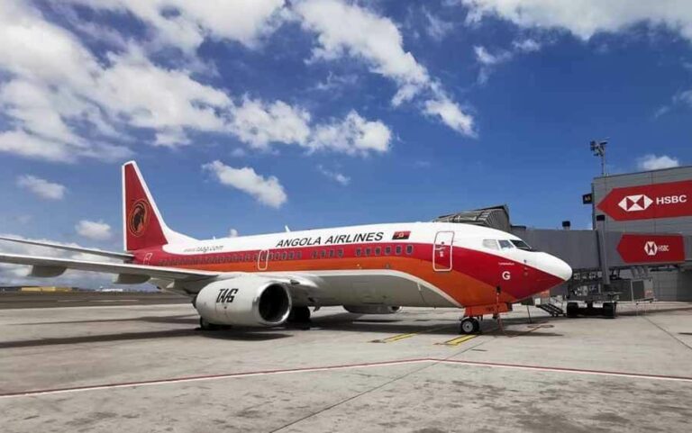 TAAG Angola Airlines Fleet Boeing 737-700 Details and Pictures
