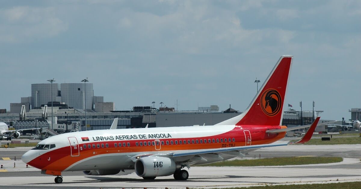 TAAG Angola Airlines Fleet Boeing 737-700 Details and Pictures