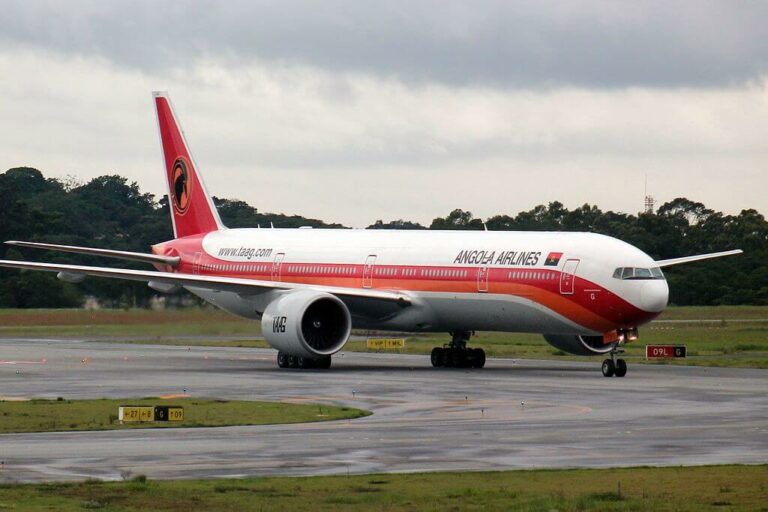 TAAG Angola Airlines Fleet Boeing 777-300ER Details and Pictures
