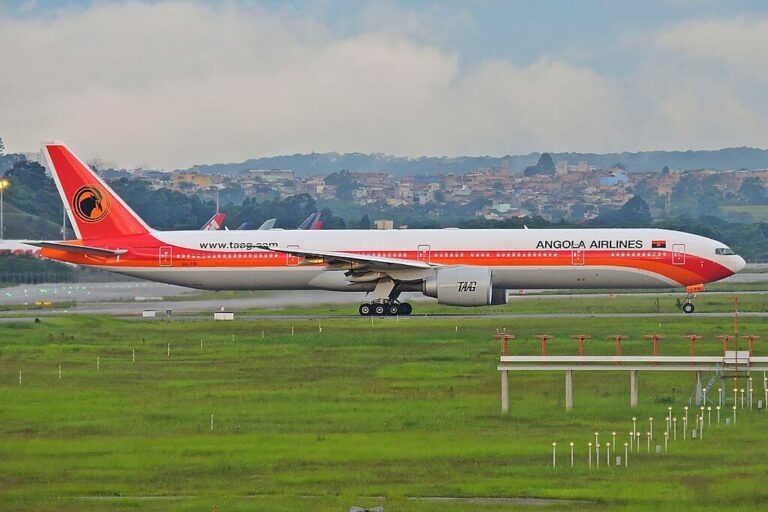TAAG Angola Airlines Fleet Boeing 777-300ER Details and Pictures