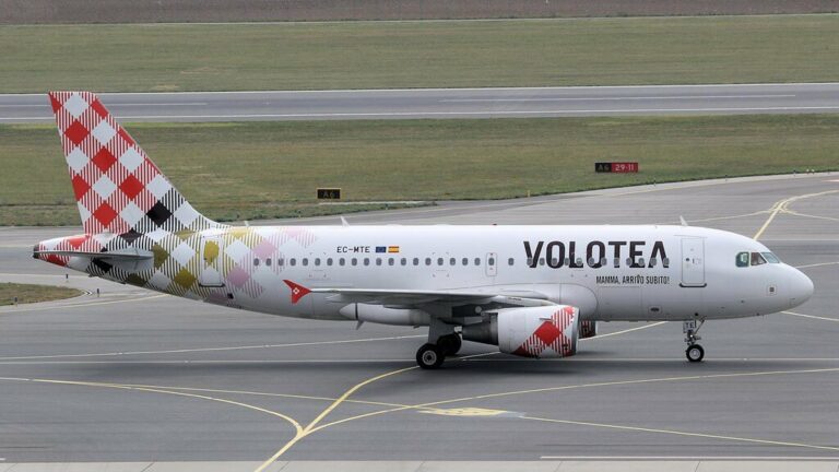 Volotea Fleet Airbus A319-100 Details and Pictures